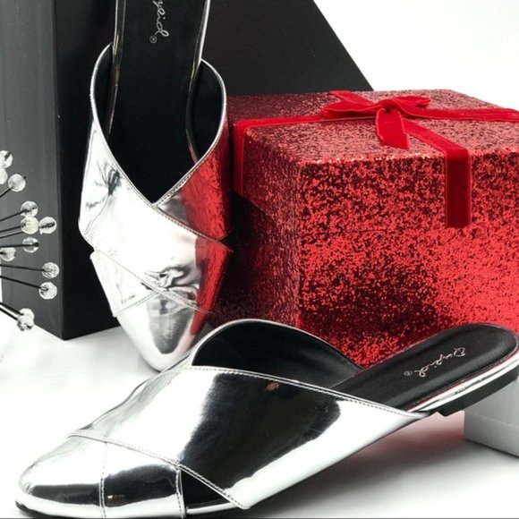 Shoes | Sliver Metallic Slides | Poshmark